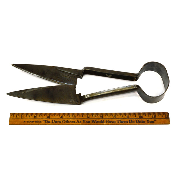Antique SHEEP SHEARS Rare!! LOGAN-GREGG STERLING HARDWARE CO. Primitiv ...